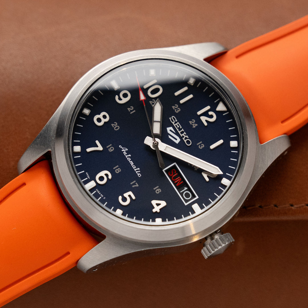 OWC CUSTOMIZABLE SIZE FKM CURVED | ORANGE – OPTO WATCH CO.